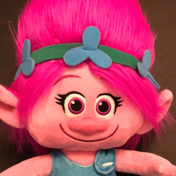 Dreamworks | Toys | Poppy Pink Trolls Plush Doll Dreamworks 8 In | Poshmark